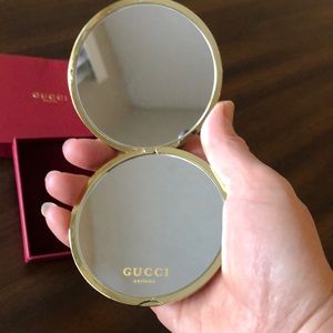 Gucci | Makeup | Gucci Gold Monogram Pocket Compact Folding Mirror ...